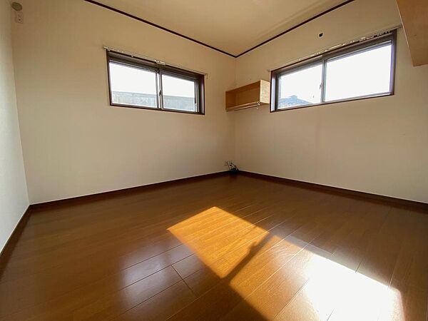 【ホームズ】明石市朝霧東町1丁目5-28｜明石市、JR東海道・山陽本線 朝霧駅 徒歩15分の中古一戸建て