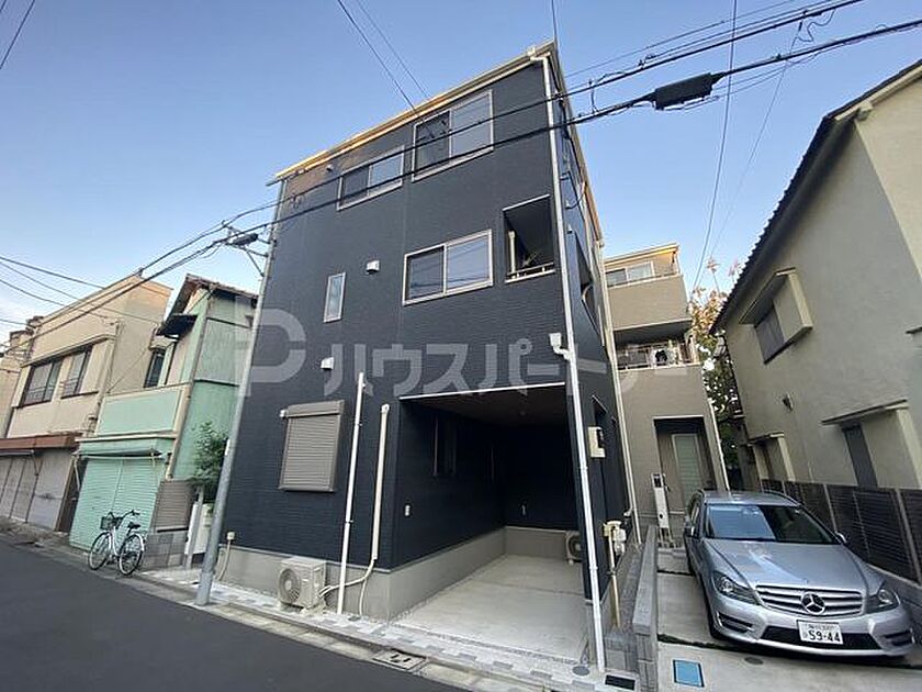 【ホームズ】東京メトロ日比谷線 北千住駅 徒歩14分。[3SLDK/賃料27.4万円/90.71㎡]。賃貸一戸建て住宅情報