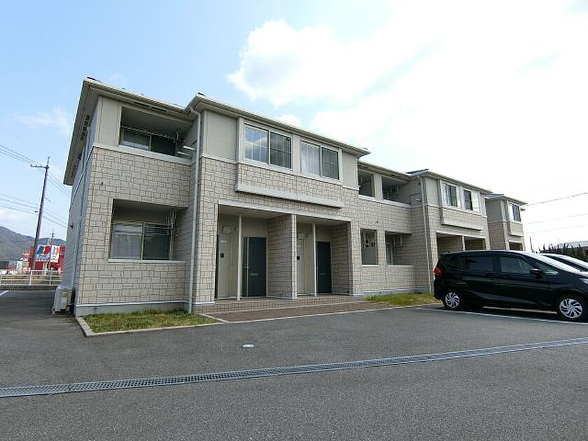 【ホームズ】でお部屋探し！アース・カラー 2階/205[2LDK/賃料5.3万円/58.64㎡]賃貸アパート住宅情報(物件番号:0126065-0032880、取扱い不動産会社:ホームメイト ...