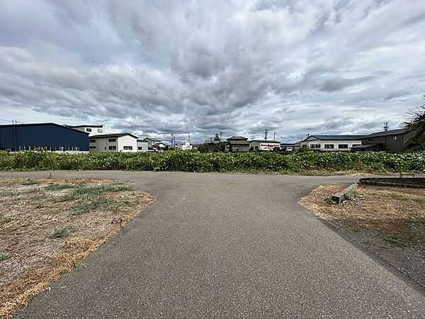 【ホームズ】猪子場新田 売土地｜三条市、JR信越本線 東光寺駅 3.1kmの土地（物件番号：0129471-0001720）