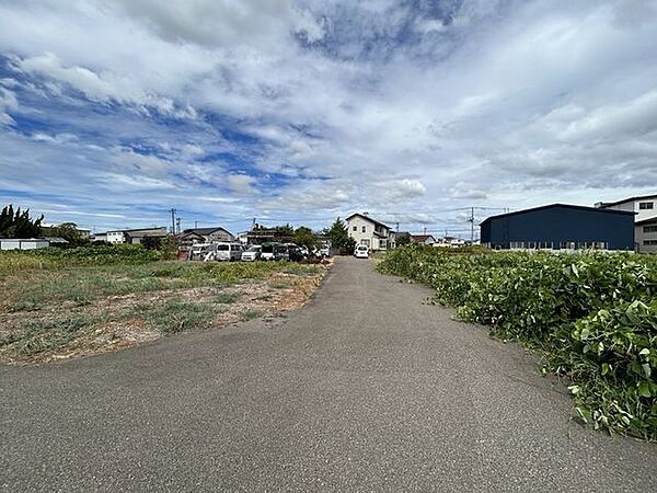 【ホームズ】猪子場新田 売土地｜三条市、JR信越本線 東光寺駅 3.1kmの土地（物件番号：0129471-0001720）