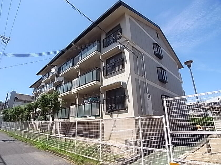 【ホームズ】でお部屋探し！サンフローラ南別府 3階/304[3LDK/賃料6.2万円/65.49㎡]賃貸マンション住宅情報(物件番号:0131229-0192433、取扱い不動産会社:ルーク ...