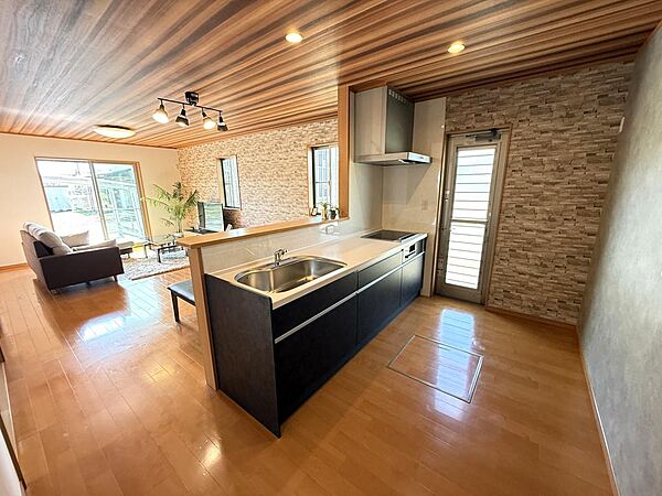 【ホームズ】山県市高木1466−2｜山県市、名鉄各務原線 名鉄岐阜駅 バス30分 山県警察署前下車 徒歩6分の中古一戸建て