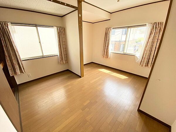 【ホームズ】栄区東上郷町 6LDK中古住宅｜横浜市栄区、JR京浜東北・根岸線 港南台駅 バス13分 みどりが丘南下車 徒歩3分の中古一戸建て