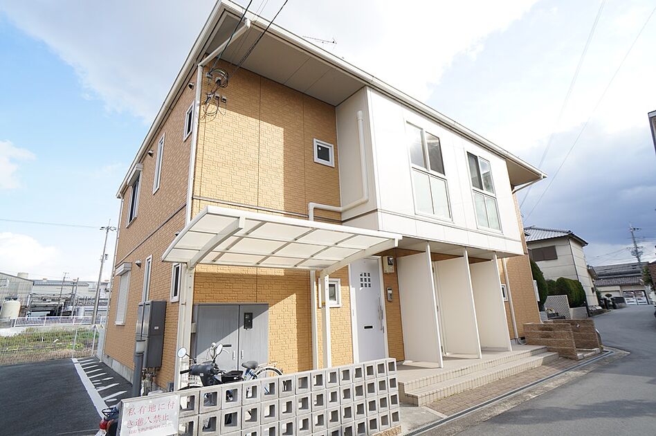 【ホームズ】でお部屋探し！リ・フィデルIII 2階/-[2LDK/賃料6.4万円/60.44㎡]賃貸アパート住宅情報(物件番号:0152974-0000995、取扱い不動産会社:アパマン ...